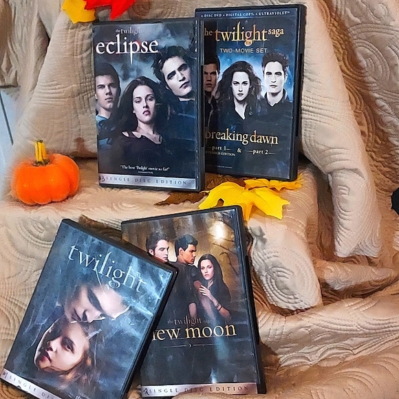 Summit Entertainment | Other | The Twilight Sagast To 4th Editions ...